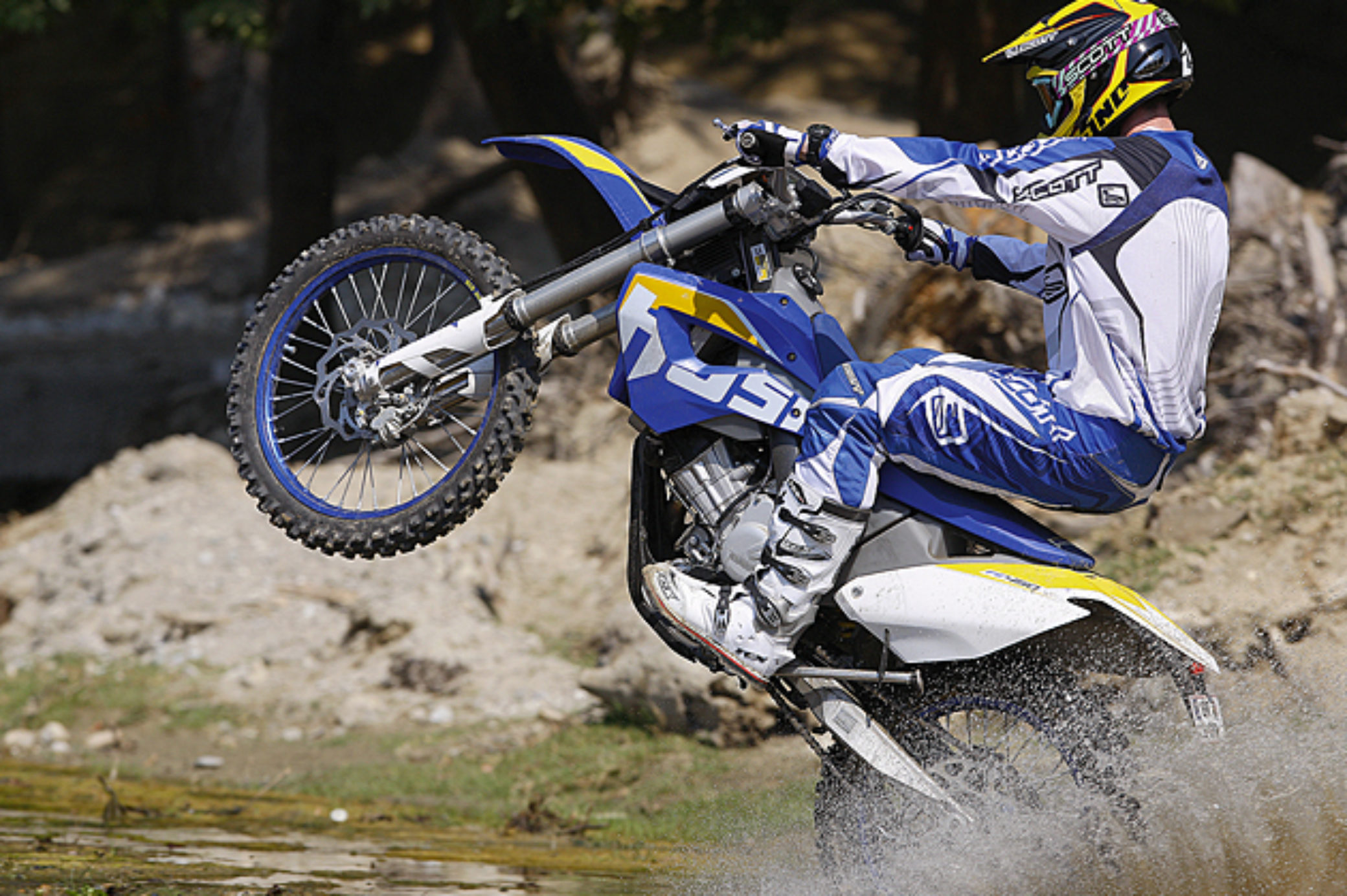 Husaberg's different strokes - FE 450 / FE 570