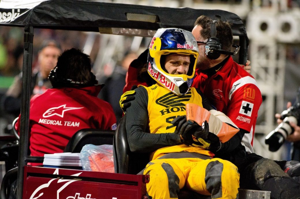 Ken Roczen crashes out of SX series