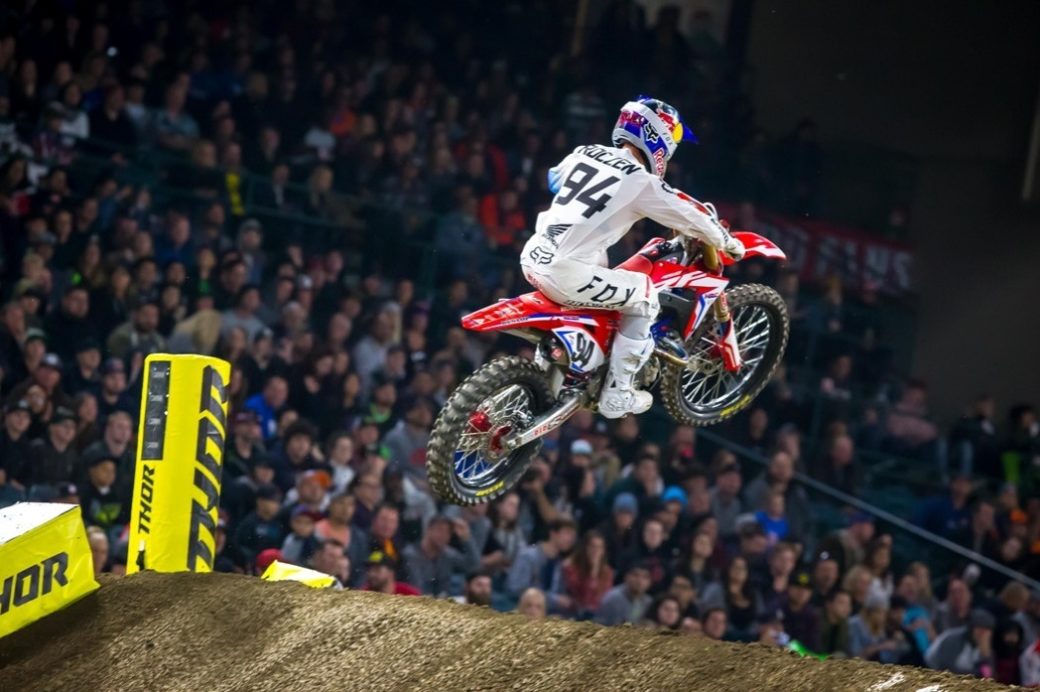 Ken Roczen thumbs down for Anaheim