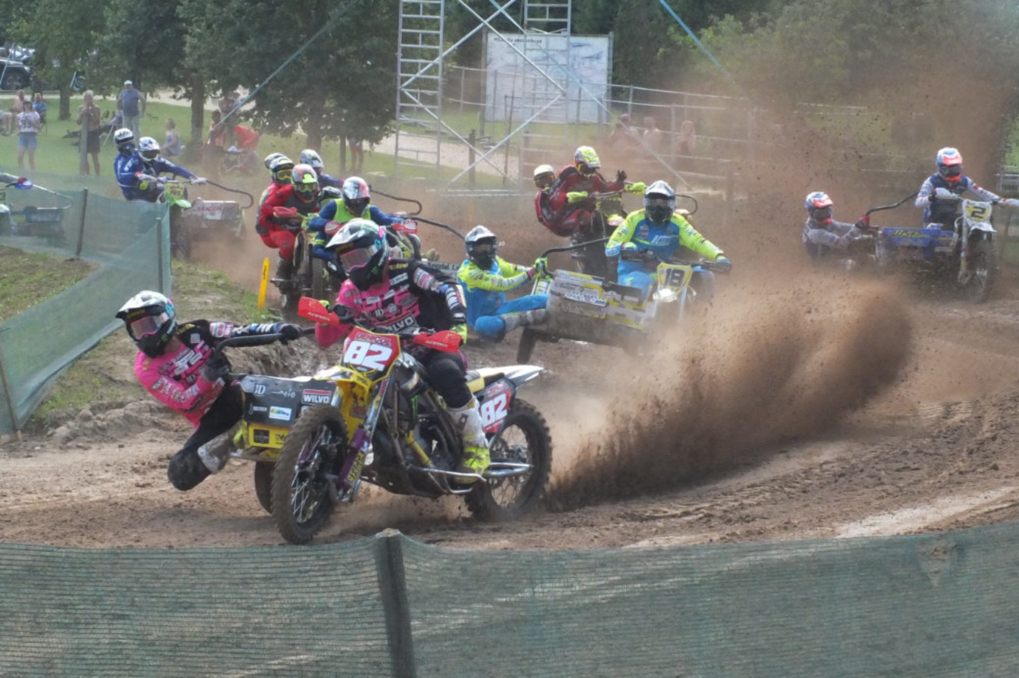 Qualifying: Sidecarcross GP 10 Stelpe – Latvia