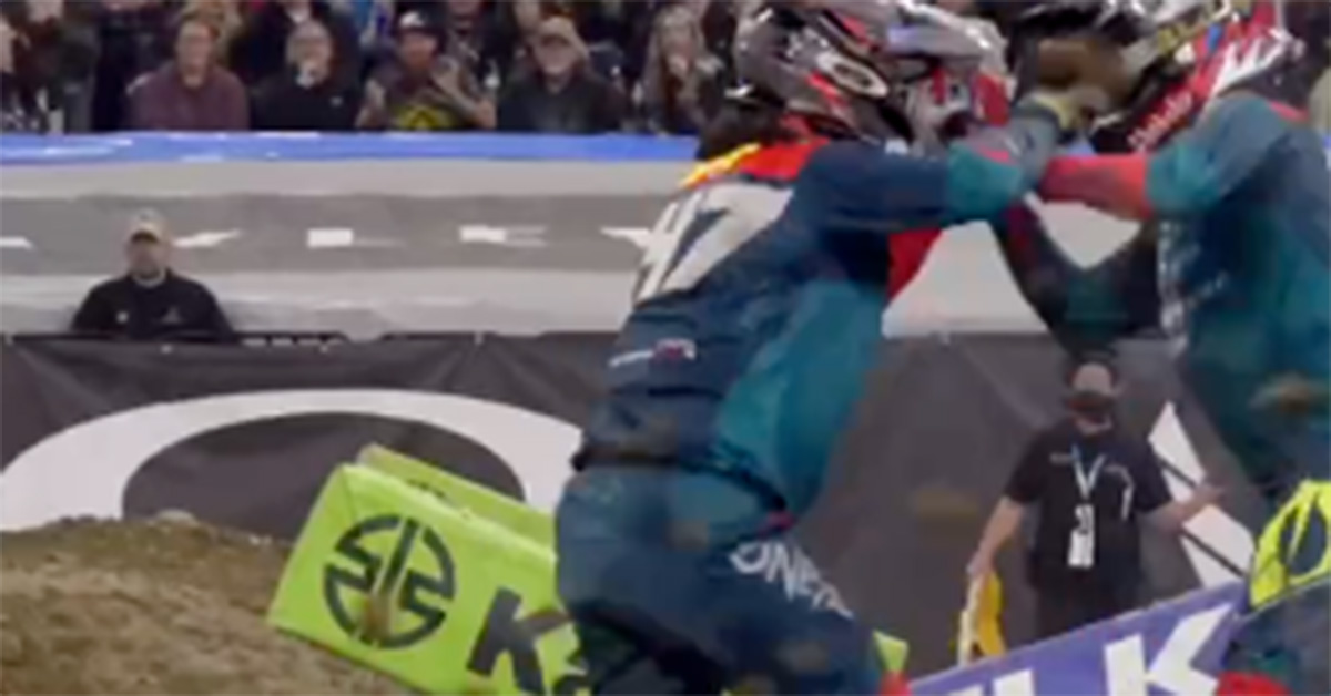 VIDEO: Indy Supercross fight - Alex Ray vs Deven Raper