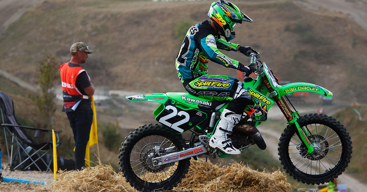 VIDEO: Chuck Davies' 1996 Pro Circuit KX125 – VMXdN Foxhill